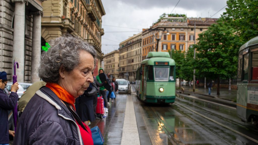 How to Take Public Transportation in Rome? - Rome Tours for Kids